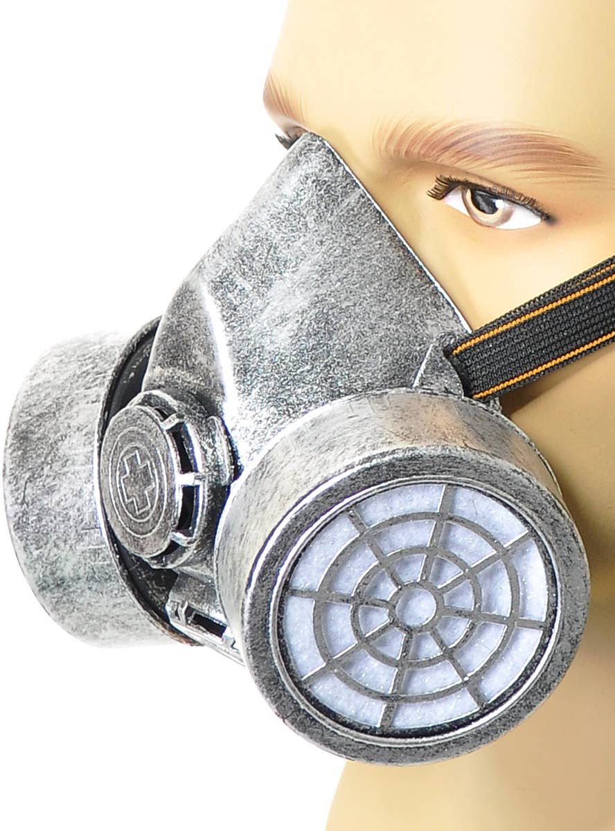 Deluxe Half Face Silver Plastic Gas Mask